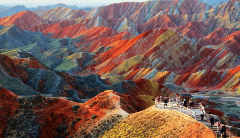 By bullet train from Lanzhou to Zhangye rainbow Mountain - Key Points
