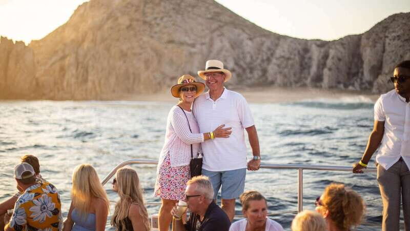 Cabo San Lucas: 2 Hour Sunset Cruise with Food and Wine - Setting the Scene: What to Expect