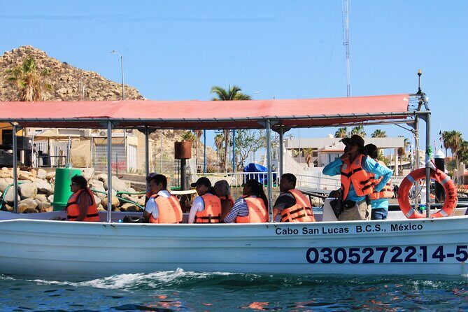 Cabo San Lucas Arc Group Tour in Glass Bottom Boat - The Guides and Crew: Why They Matter