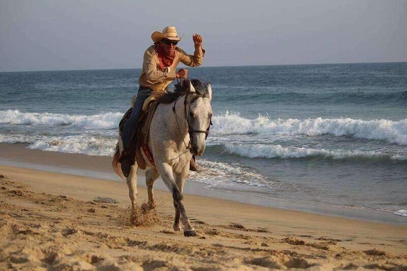 Cabo San Lucas: Authentic Old West Experience - Authentic Experience vs. Commercial Tour