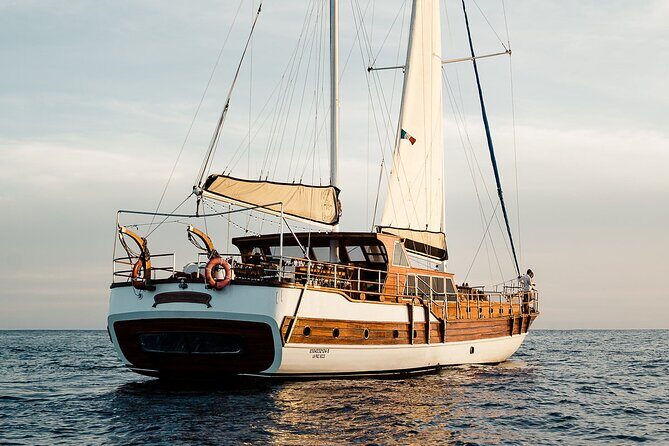 Cabo San Lucas Luxury Sailing Yacht and Dinner with a Chef - Authentic Experiences & Guest Feedback