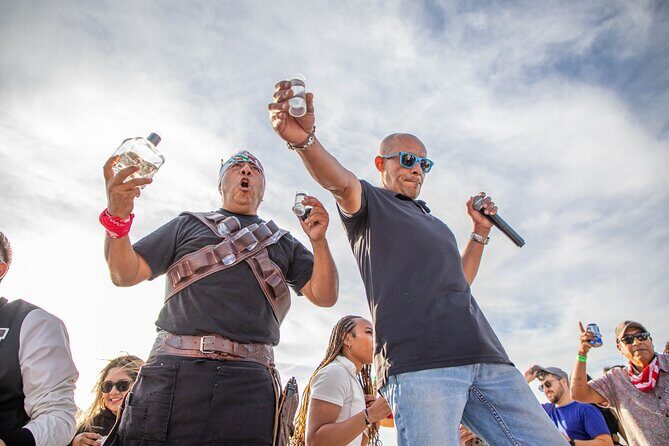Cabo San Lucas Sunset Cruise Full dinner, open bar and transfer - Who Should Consider This Tour