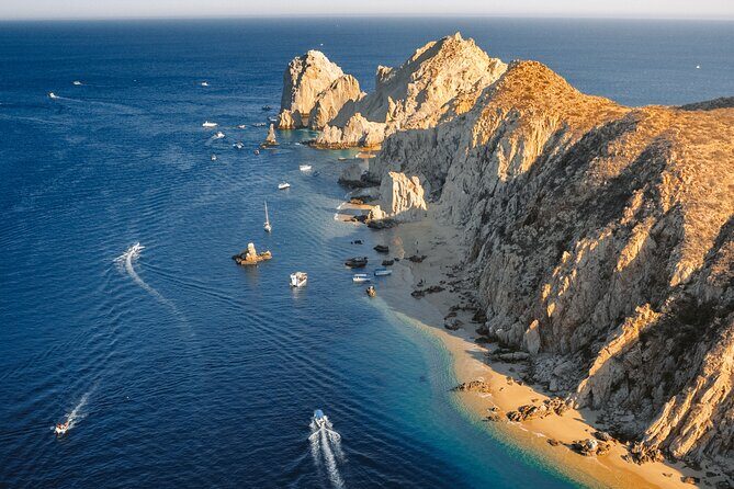 Cabo San Lucas Sunset Cruise with Open Bar and Snacks - Setting the Scene: What to Expect