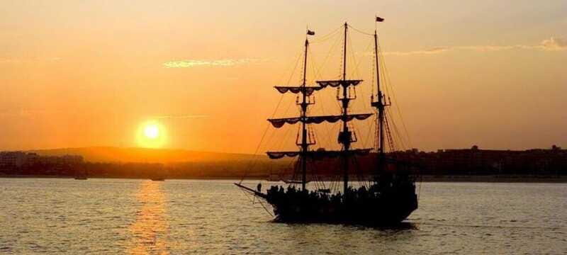 Cabo San Lucas: Sunset Dinner on a Pirate Boat - Comparing Similar Experiences