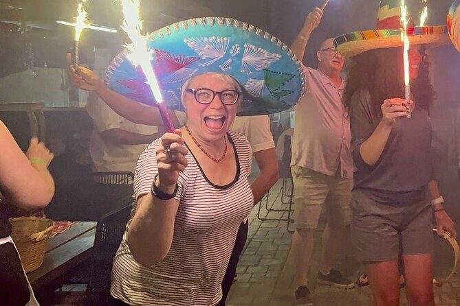 Cabo San Lucas Tacos Cooking Class, Mixology and Dancing Lessons - How the Night Starts: Meeting Point and Atmosphere