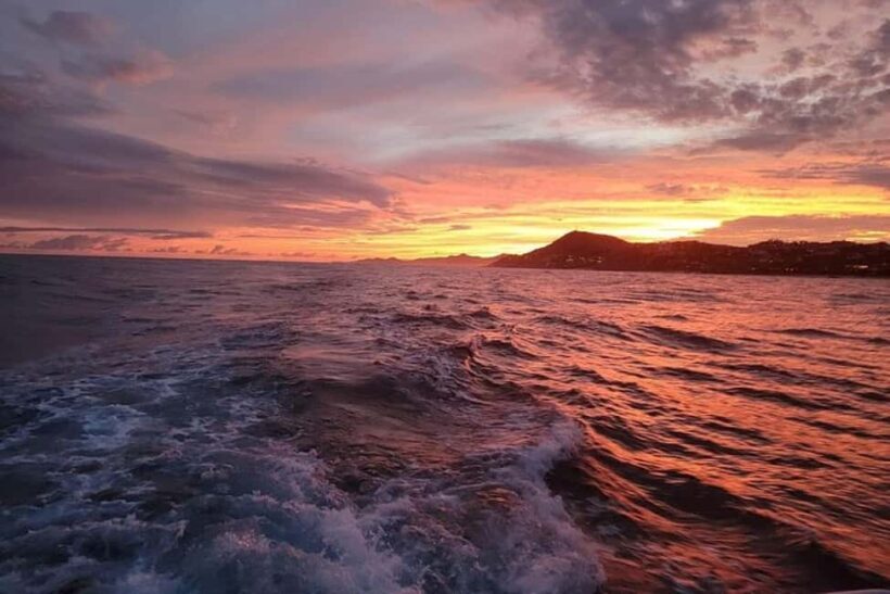 Cabo: Sunset Arch Yacht Tour - Dinner & Drinks up to 18 ppl - The Experience: What You Can Expect