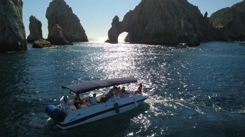 Cabo Yacht Tour to Lovers or Pelícano Beach + Beach Time - FAQ