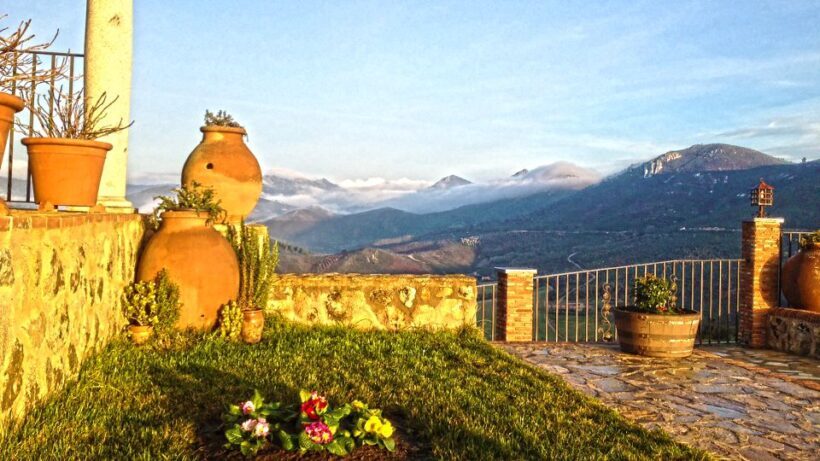 Cáceres: Winery Tour and Wine Tasting with Local Guide - FAQ