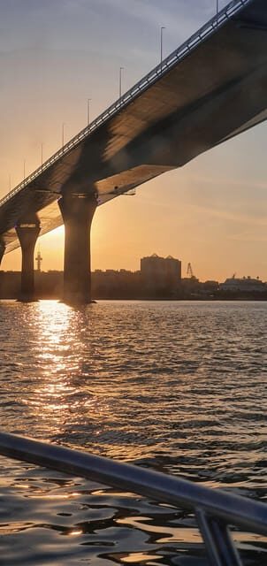 Cadiz Bay: 3 hours tour in a private boat in the Cadiz Bay - Key Points