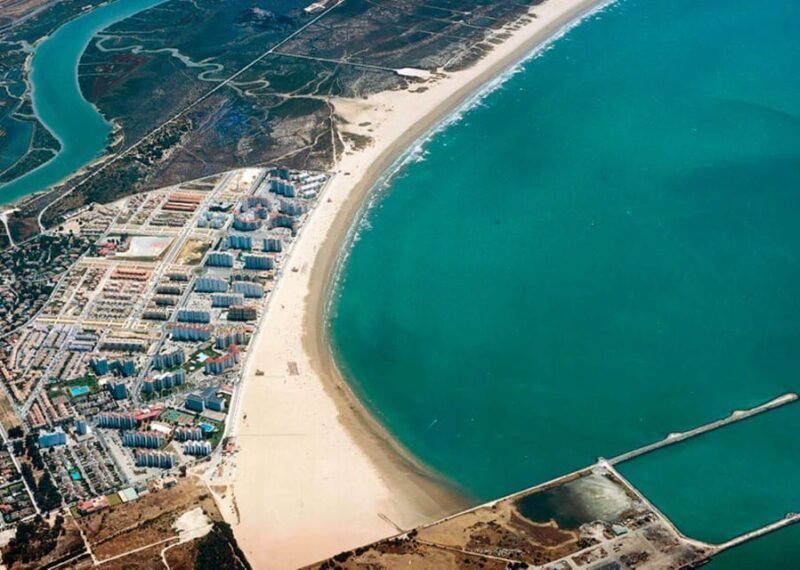 Cadiz: Exclusive Yacht excursion to La Caleta or Pepa Bridge - Analyzing the Price and Value