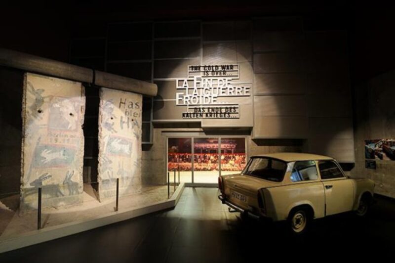 Caen: Memorial Museum Entry Ticket & Optional Audio App - Museum Features and Exhibits