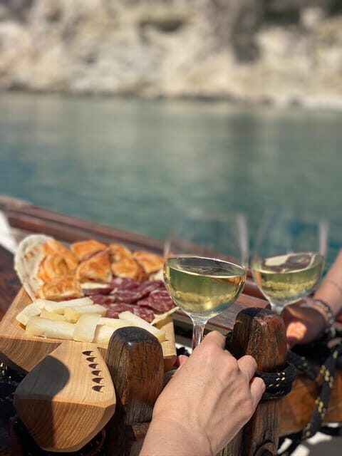 Cagliari: Classic Boat tour along the gulf with tasting. - Who Will Love This Tour?
