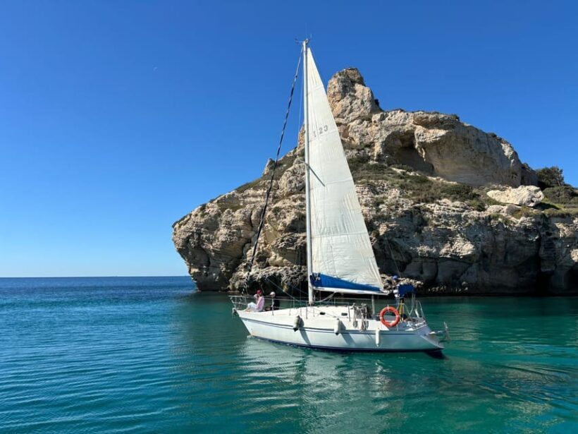 Cagliari: Devil's Saddle Sailboat Tour, Snorkeling and Drink - FAQs