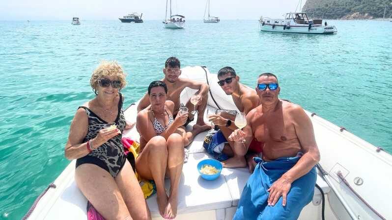 Cagliari: dinghy tour with snorkeling - Equipment and Comfort Onboard