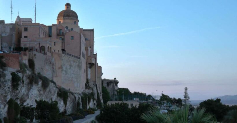 Cagliari: walking tour through the alleys of Castello - FAQs
