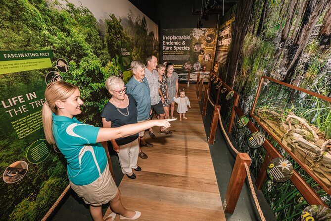 Cairns Aquarium by Twilight Tour - Key Points