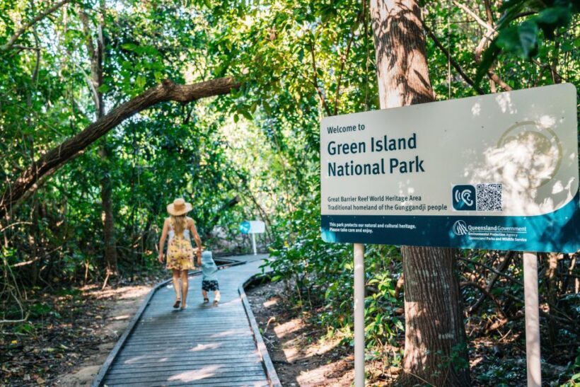 Cairns: Green Island Snorkelling or Glass Bottom Boat - The Sum Up