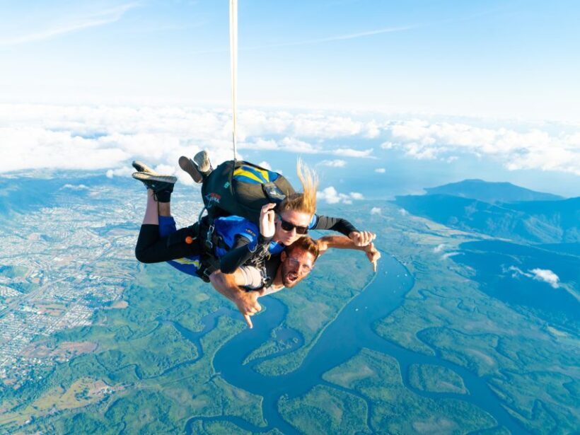 Cairns: Tandem Skydive Experience - Key Points