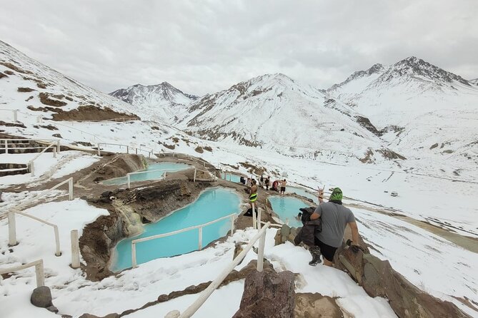 Cajón Del Maipo + Colina Hot Springs - Navigating Comfort and Capacity