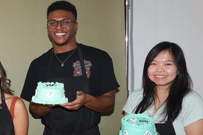Cake Decorating in Houston - Who Will Love This Experience?