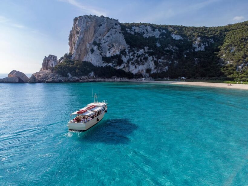 Cala Gonone: Cala Luna and Cala Sisine Boat Tour - An Overview of the Cala Gonone: Cala Luna and Cala Sisine Boat Tour