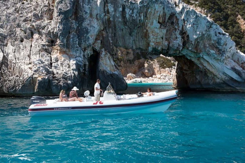 Cala Gonone: Dinghy Excursion to C. Mariolu and C. Goloritzè - An In-Depth Look at the Experience