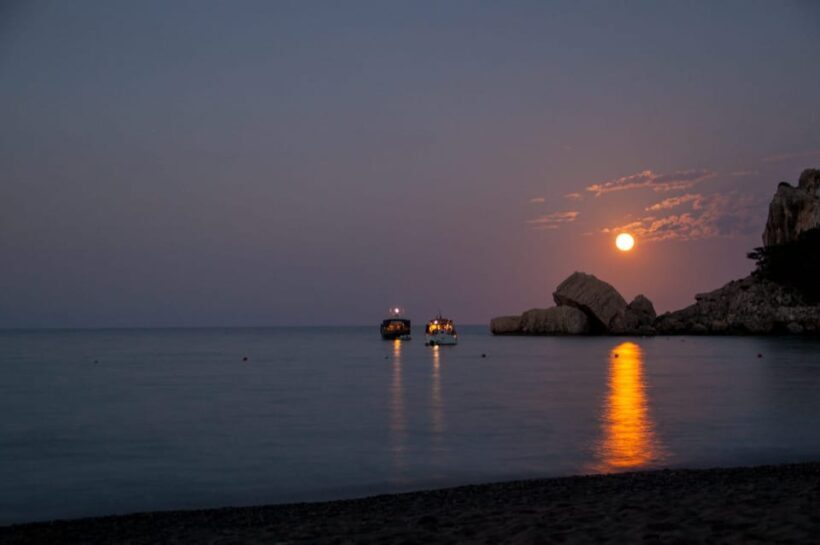 Cala Luna by Night - An Overview of Cala Luna by Night