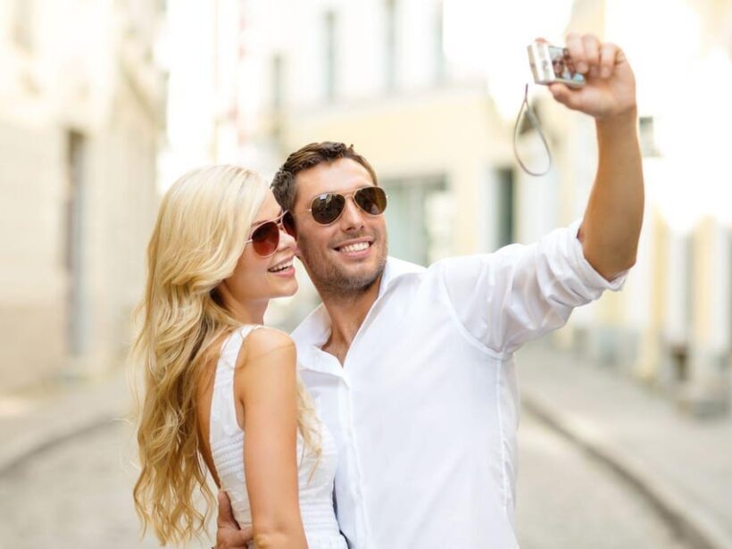 Cala Millor: AdventureDate, fun game, city walk for couples - Key Points
