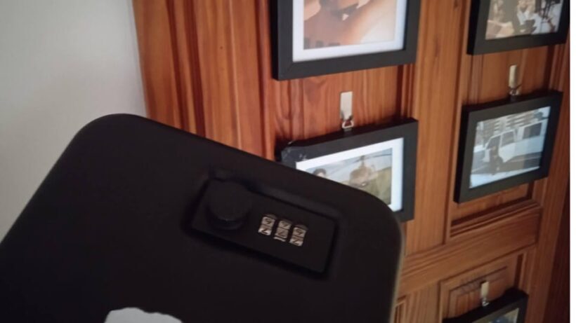 Cala Millor: Escape Room "The millionaire's villa", fun game - The Sum Up