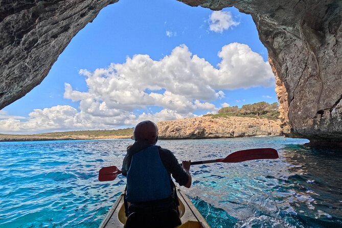 Cala Varques: Guided kayak Sea caves expedition & snorkeling - Key Points