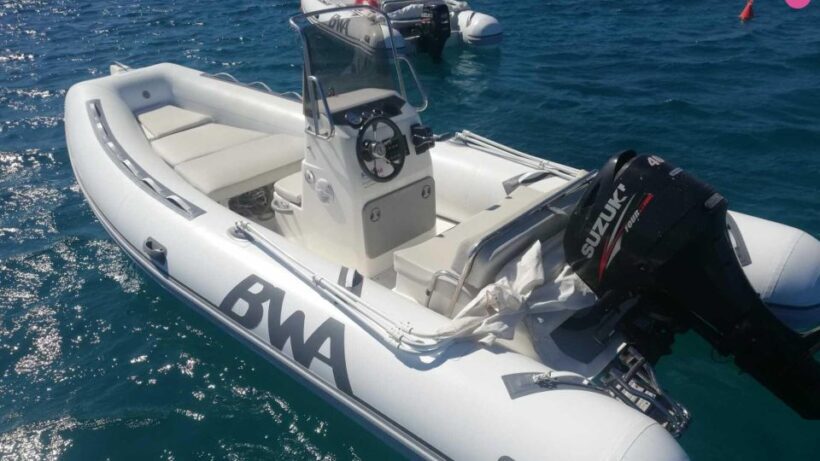 Calasetta: dinghy rental to Carloforte & S.Antioco island - An In-Depth Look at the Sardinian Dinghy Adventure