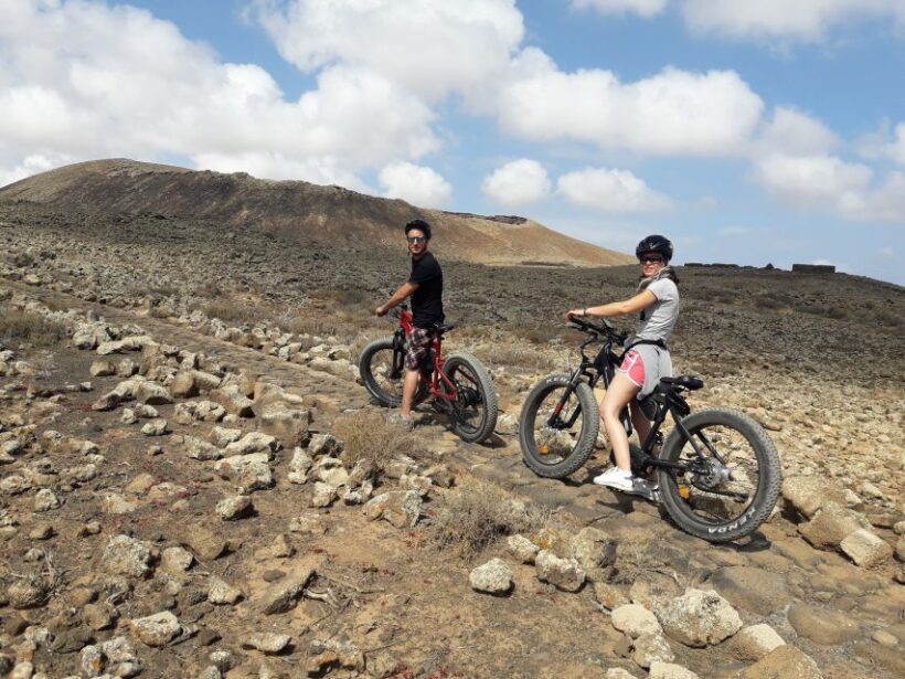 Caleta de Fuste/Corralejo: Guided E-Bike Tour & Crater Hike - FAQs