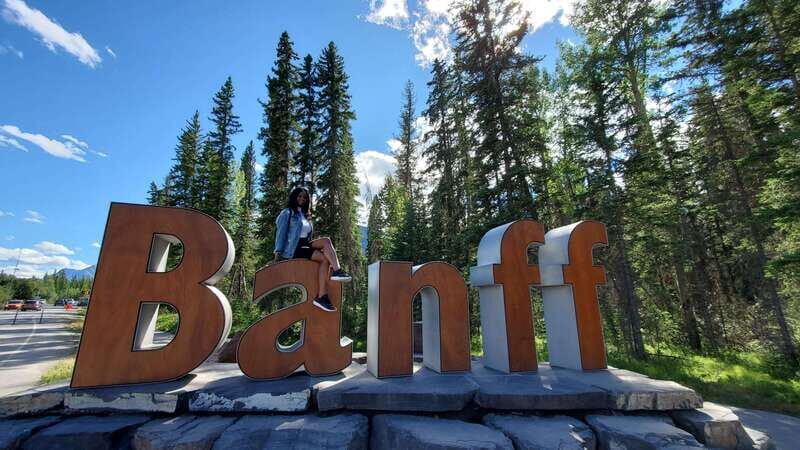 Calgary: 2-Day Banff National Park Highlights Summer Tour - Key Points