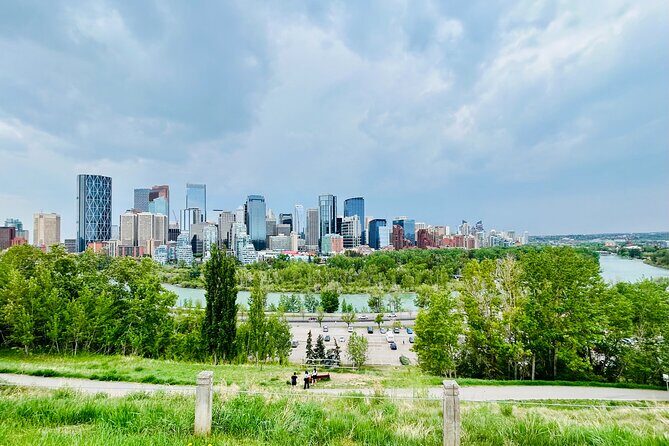 Calgary Airport and Calgary Hotels Best Local Private Transfer - Breakdown of the Experience