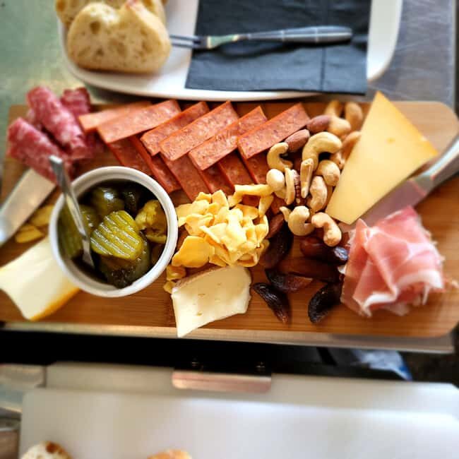 Calgary: Wine & Grape Tour - Exploring the Calgary Wine & Grape Tour in Detail