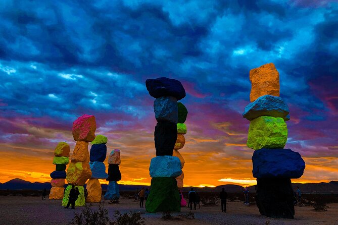 California Desert, Seven Magic Mountains and Welcome to Fabulous Las Vegas Sign - Overview of the Tour Experience