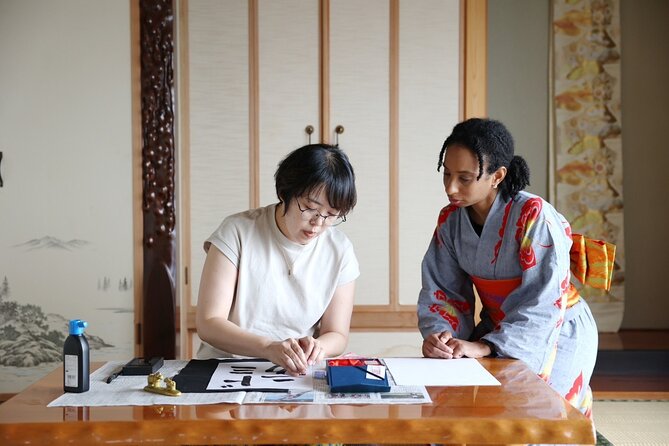 Calligraph Name in Japanese and Dress in Kimono - Key Points