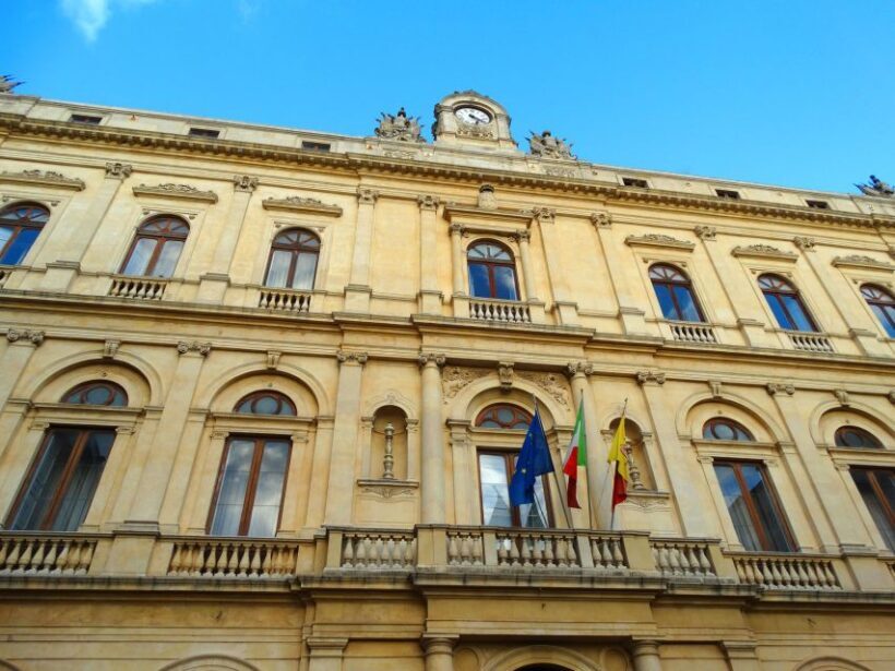 Caltagirone: Traditional Ceramic Town Walking Tour - The Sum Up