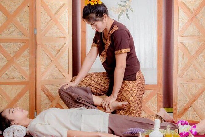 Cambodia Traditional Massage 60minute Free Pick up Service - What You Can Expect from the Cambodia Traditional Massage