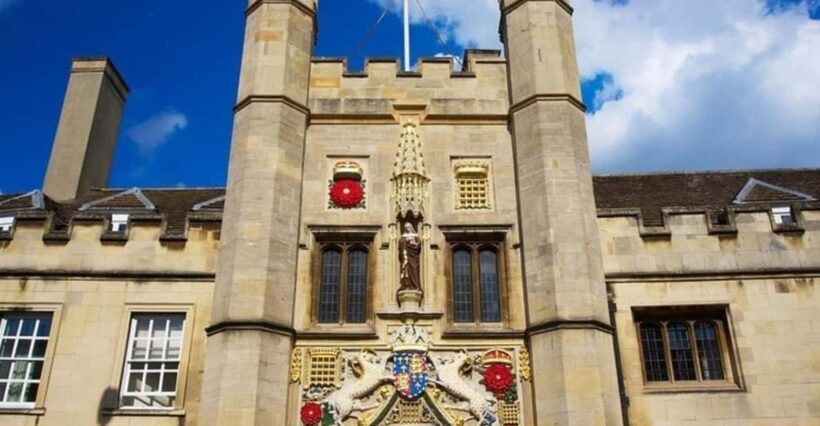 Cambridge: Sightseeing Walking Tour with a Local Guide - Key Points