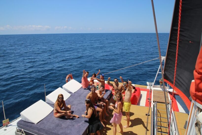 Cambrils: Catamaran Cruise with Drinks and BBQ Lunch Option - Who This Tour Is Best For