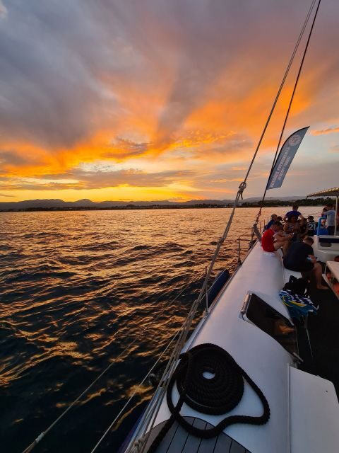 Cambrils: Costa Dorada Sunset Catamaran Cruise with Drinks - The Itinerary and What to Expect