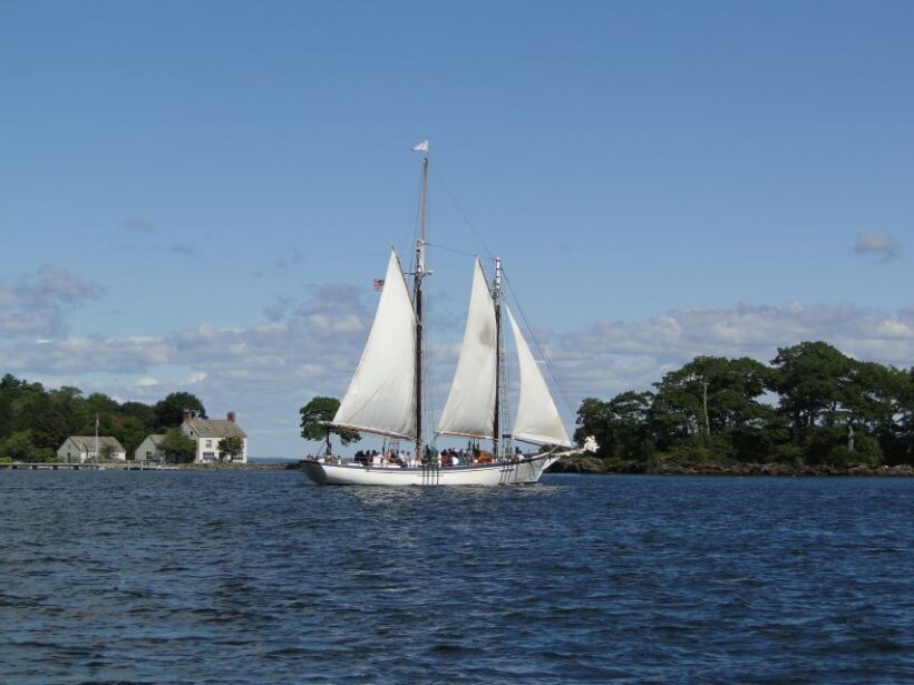 Camden: Historic Schooner Day Sailing Trip - Who Should Consider This Experience?