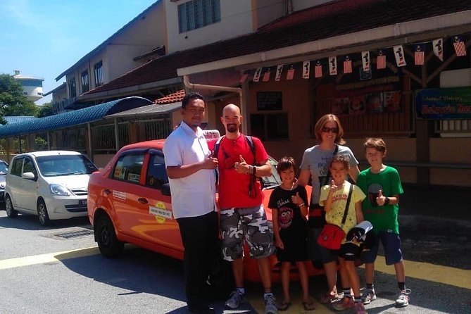 Cameron Highland Day Tour From Kuala Lumpur With Lunch Local food - Market Days at Kea Farm