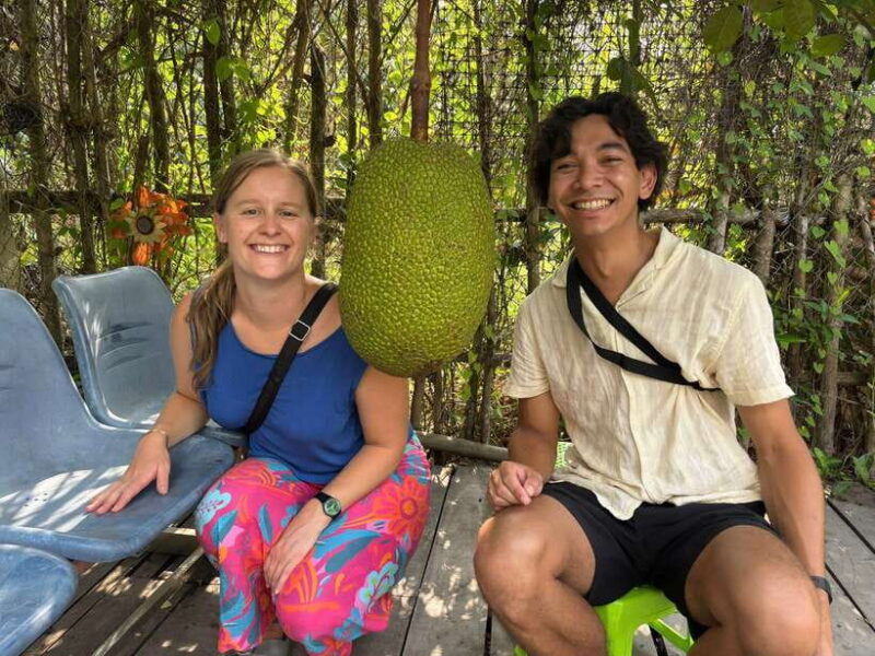 Can Tho: Floating Market, Cacao & Canals with French Guide - Key Points