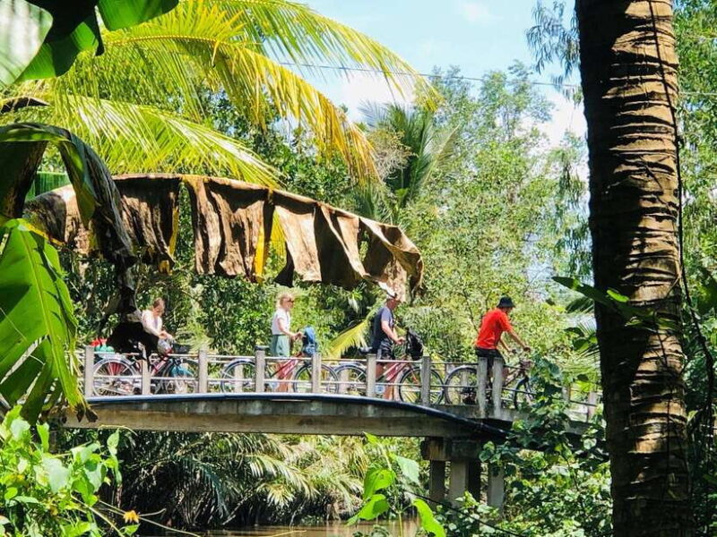 Can Tho: Rural Vietnam Biking Tour with Local Delights - The Food Stop: Bánh Xèo