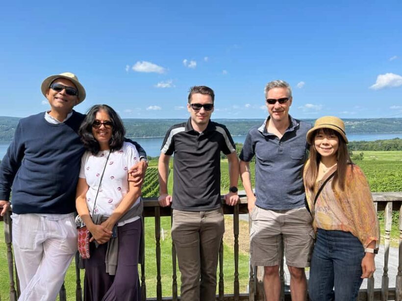 Canandaigua Lake: Wine Tasting Tour plus Lunch - Key Points