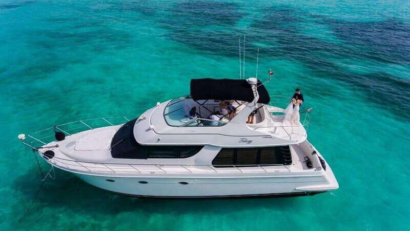 Cancun: 4-hour 55ft Luxury Yacht Rental with Food and Drinks - Key Points
