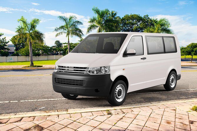 Cancun Airport Hotel Private Transfer by Minivan - FAQ