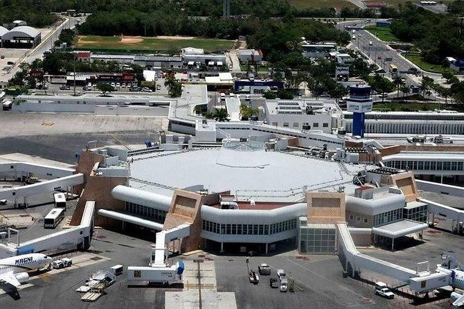 Cancun Airport SUV Service - The Sum Up